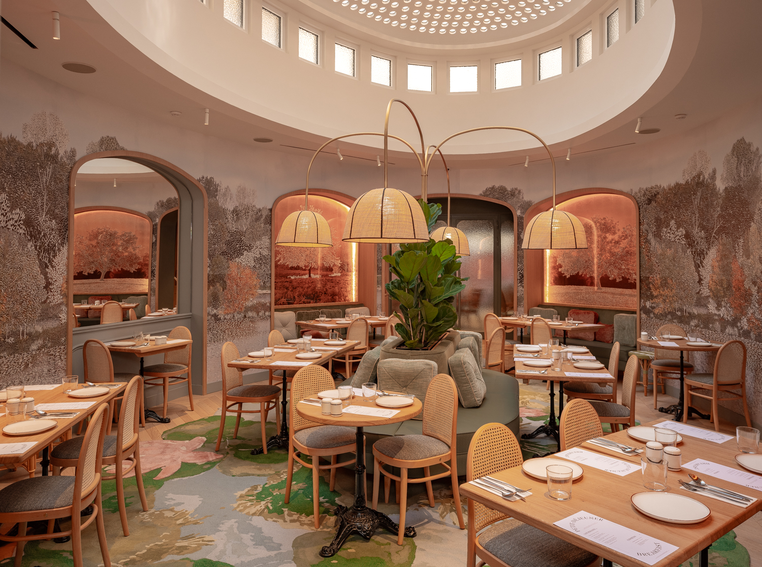 When in Paris: stay at the elegant and Art Nouveau-inspired Miss Fuller ...